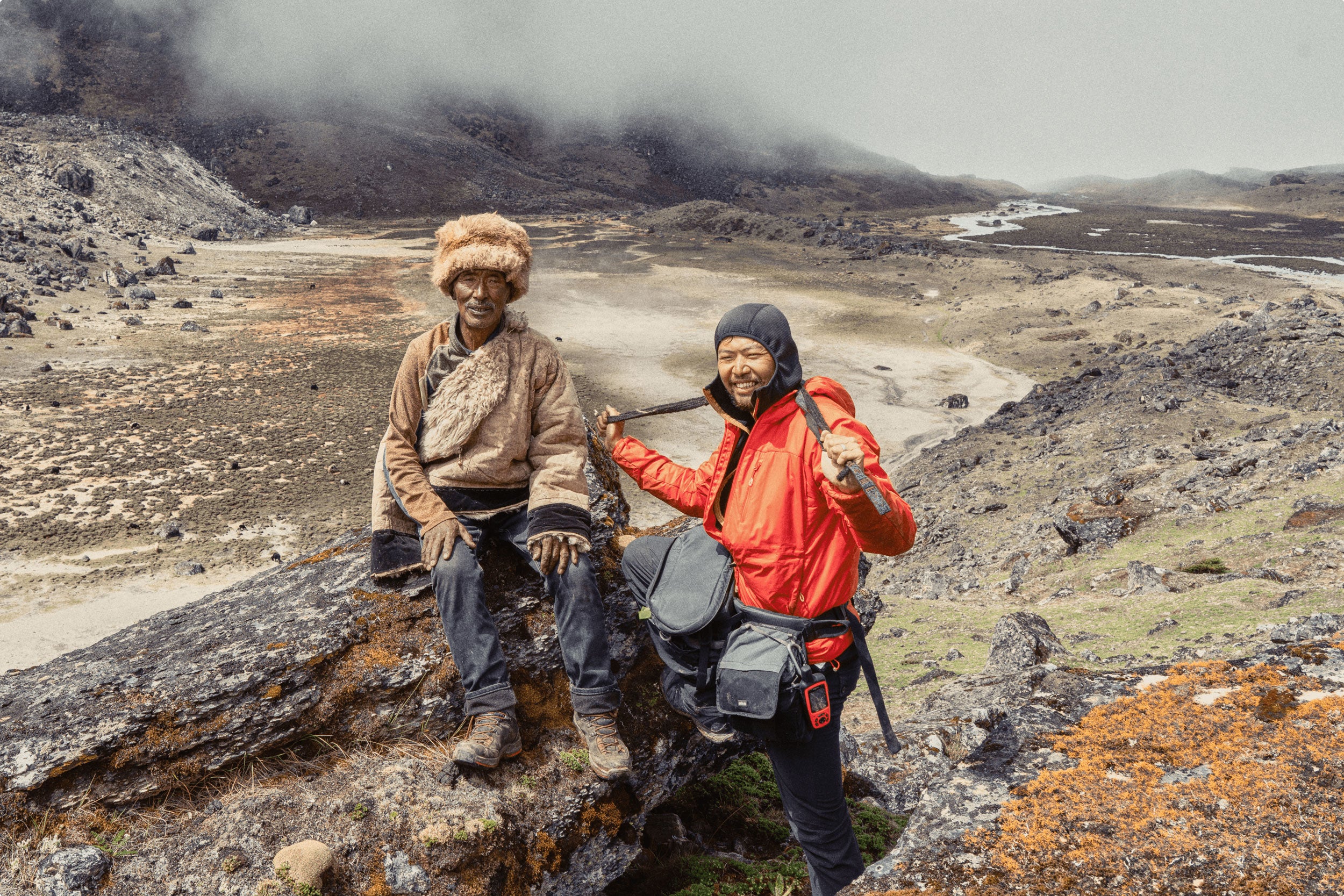 Venture, Observe, Connect – Think Tank Photo
