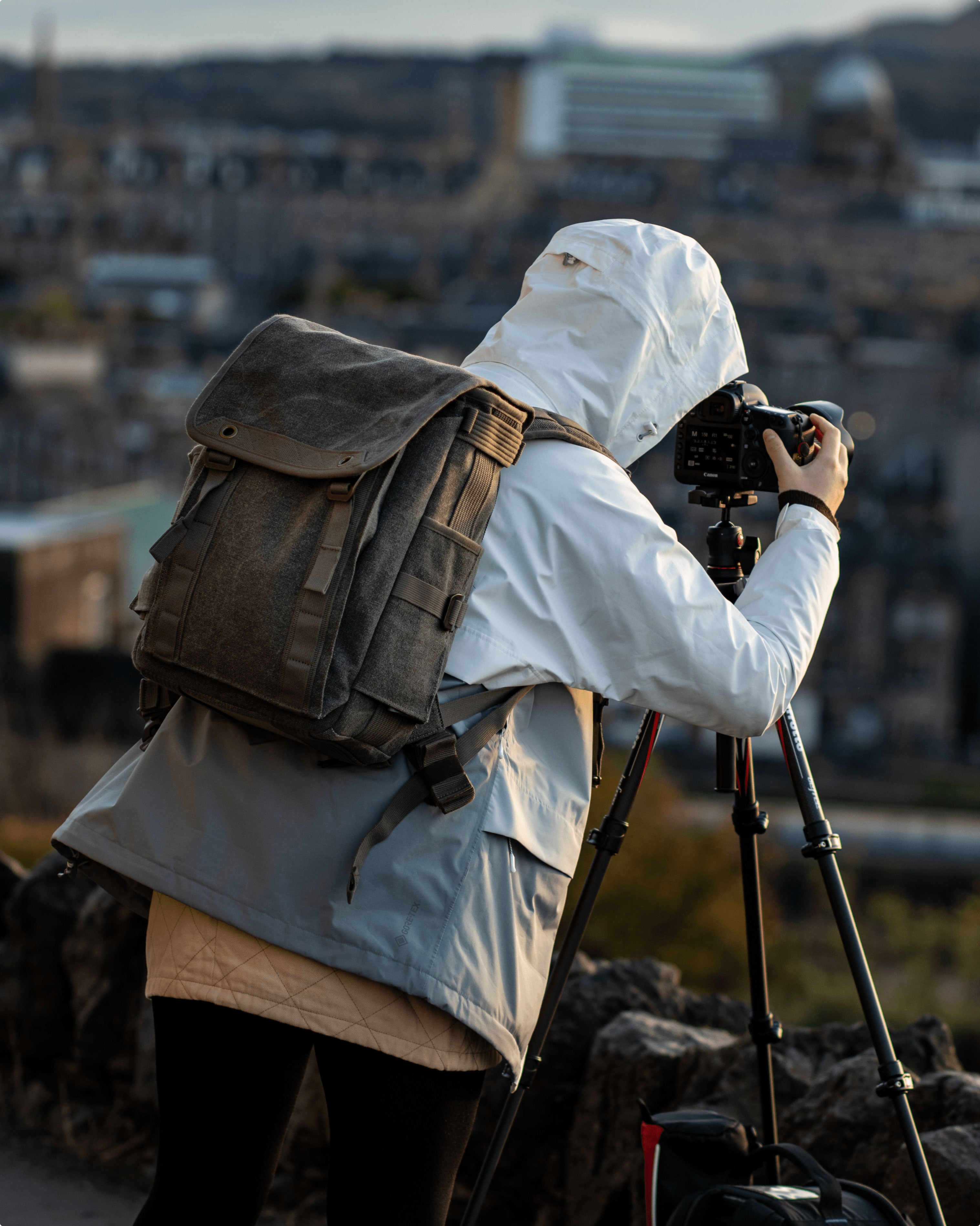 Venture, Observe, Connect – Think Tank Photo